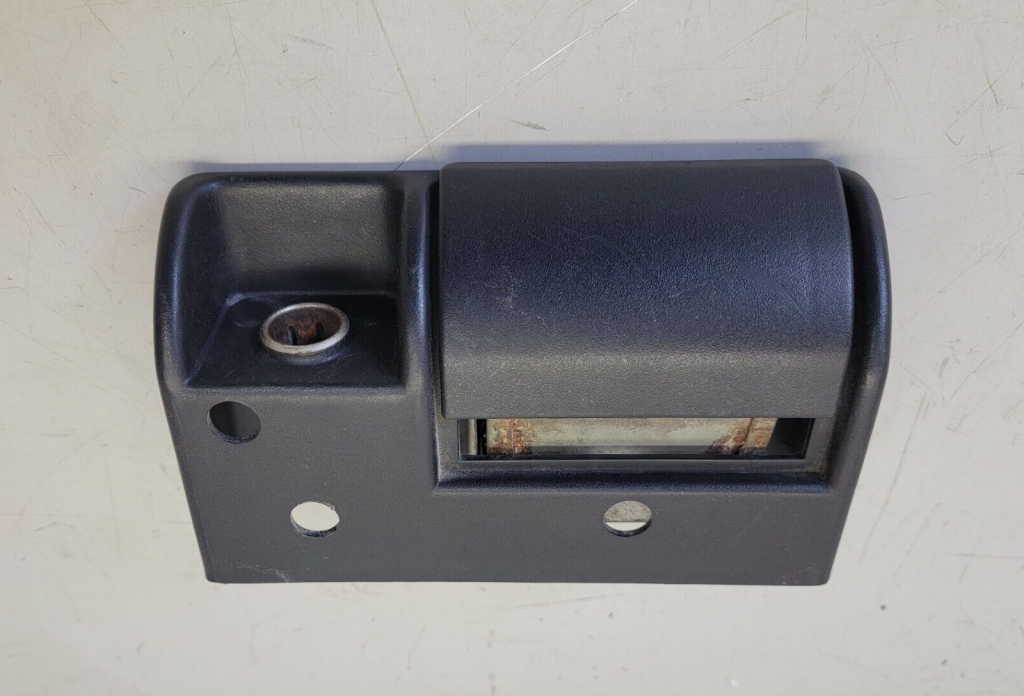 1987-1995 JEEP YJ ASHTRAY ASSEMBLY – One Jeep | Jeep Parts | Sell Used ...